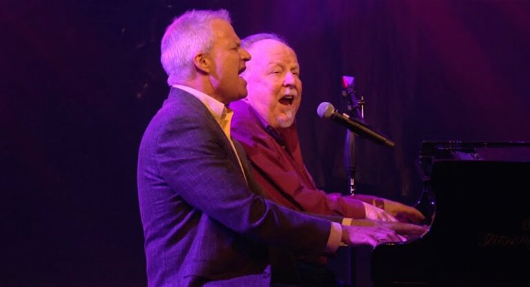 Main Stage Showroom - Crooners Supper Club - croonersmn.com